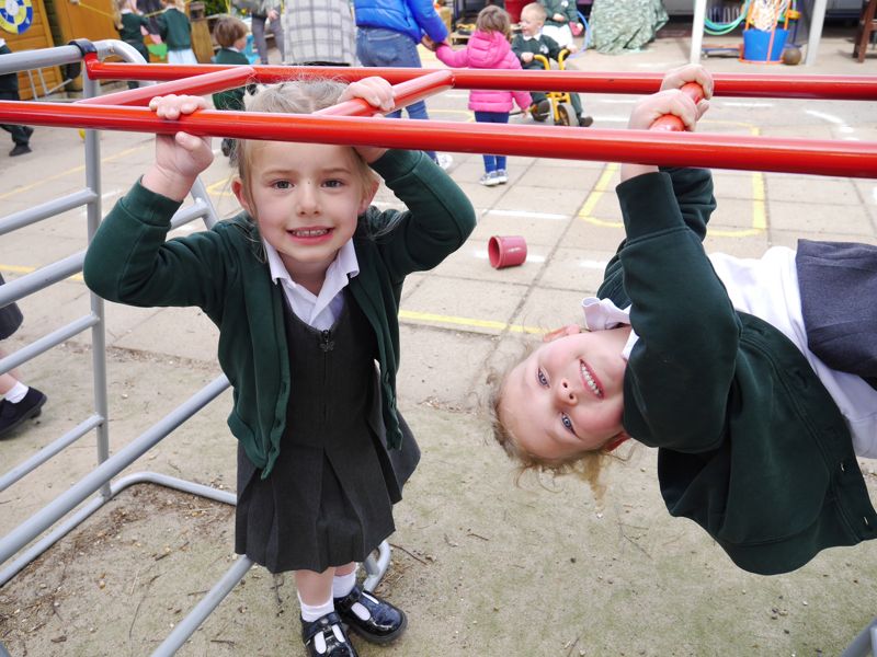 Staff - Knaphill Federation of Schools